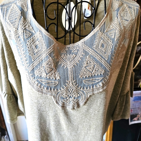 7th Ray | Tops | Sage Green Top | Poshmark